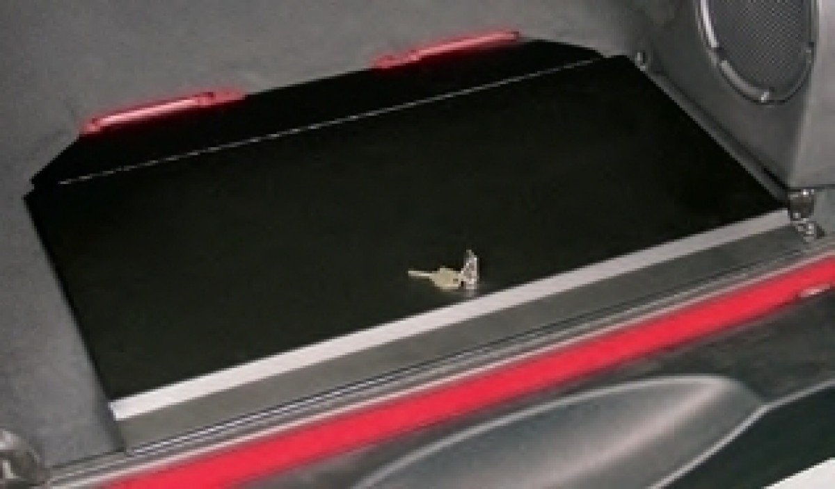 Authentic Mopar Security Locking Cubby Cover - 82213771 | Mopar Online ...