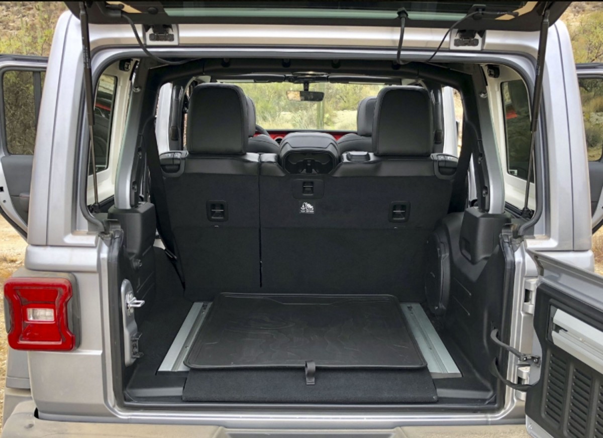 Authentic Mopar Trail Rail Kit - JLTRAILRAILKIT | Mopar Online Parts